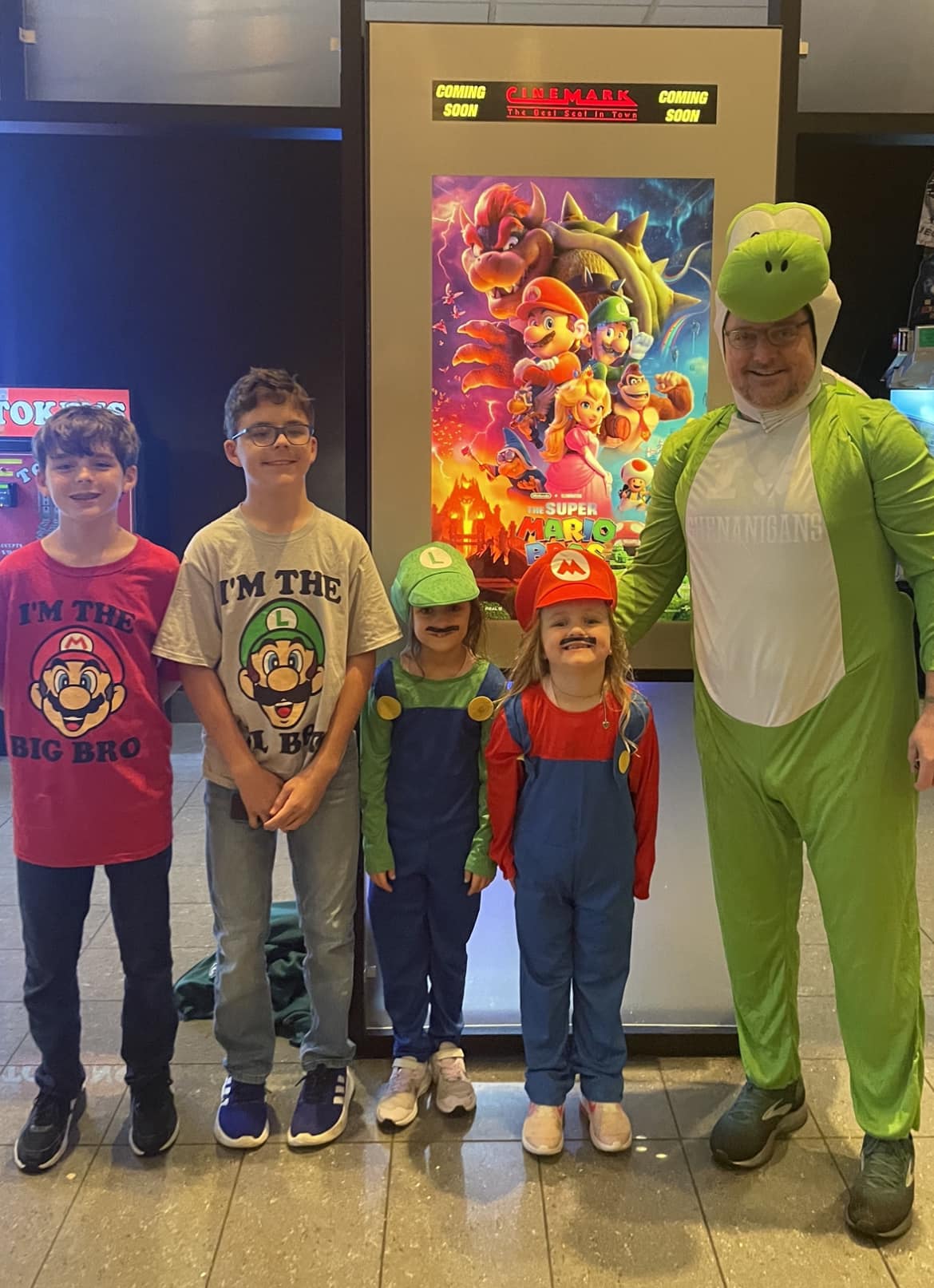 Super Mario Bros the Movie ‘Rad Dad’ 2 Sets of Twins Style – Radical ...